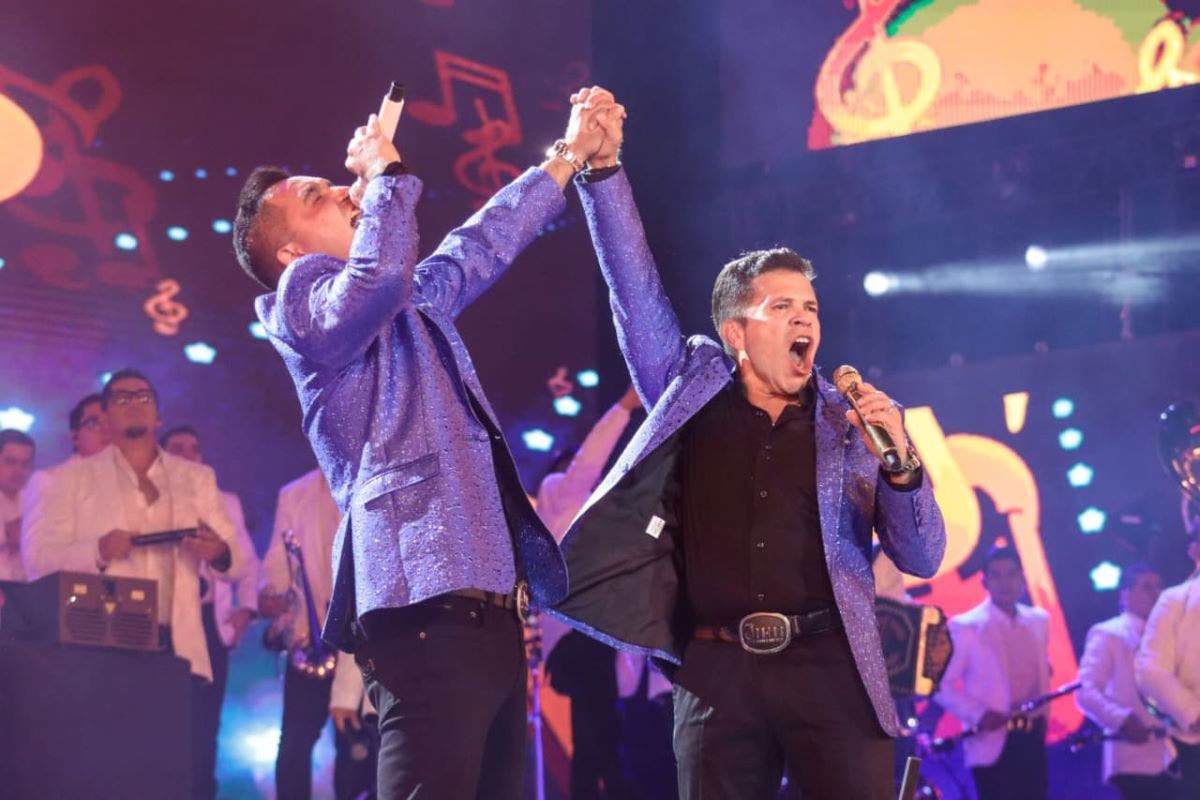 Jorge Medina y Josi Cuen llenan el Estadio GNP Seguros con “La Máquina del Tiempo Tour” en CDMX